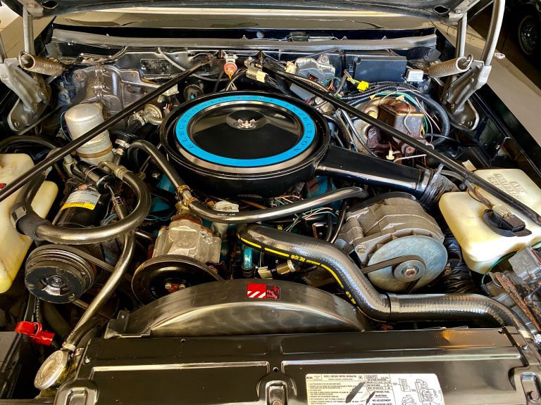 Classic Vintage Antique Collector Cadillac Mercedes Porsche