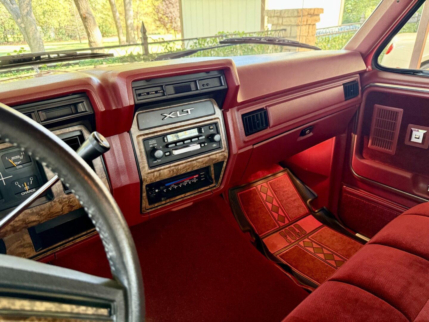 1986 Ford F150 XLT Lariat 5.0 with 40k miles - https ...
